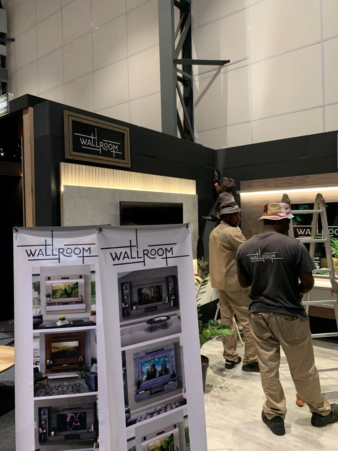 The Best of Wallroom™'s Expo Exhibits: A Visual Showcase