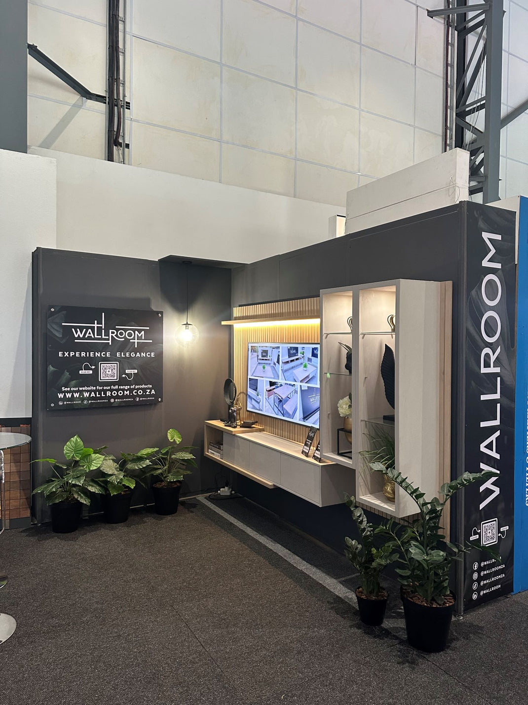 The Best of Wallroom™'s Expo Exhibits: A Visual Showcase
